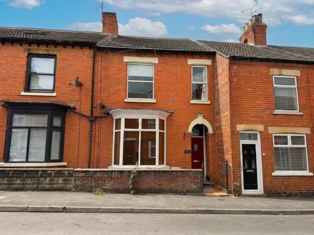 4 bedroom terraced house for sale