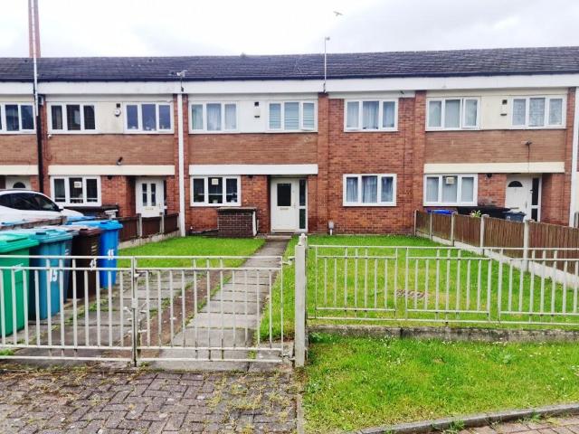 4 bedroom terraced house for sale