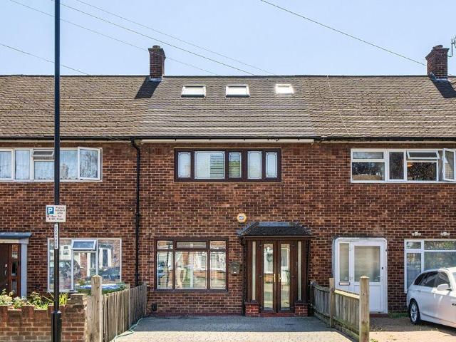 4 bedroom terraced house for sale