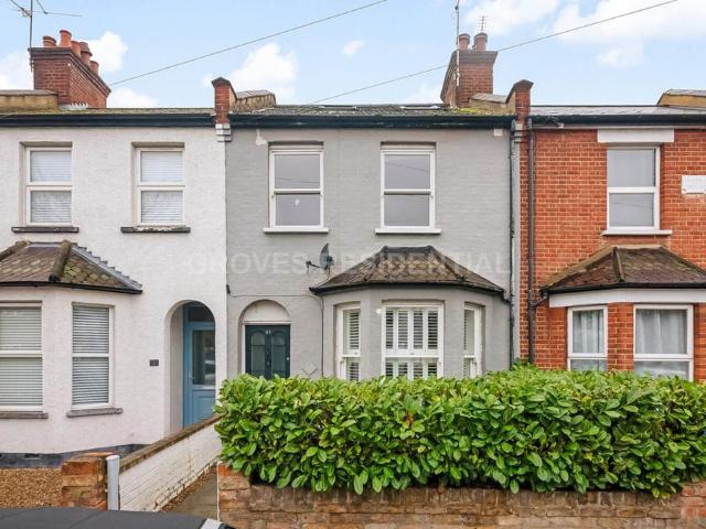 4 bedroom terraced house for sale