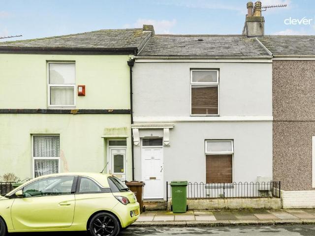 4 bedroom terraced house for sale