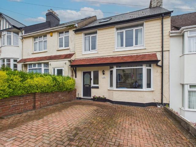4 bedroom terraced house for sale