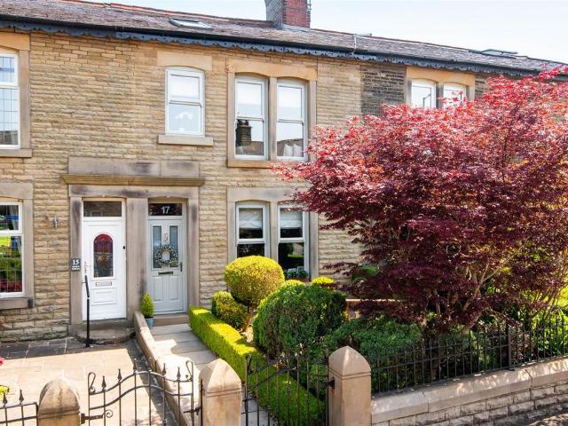 4 bedroom terraced house for sale