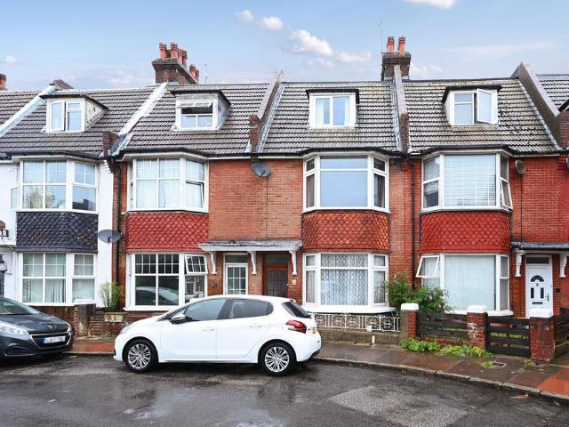 4 bedroom terraced house for sale