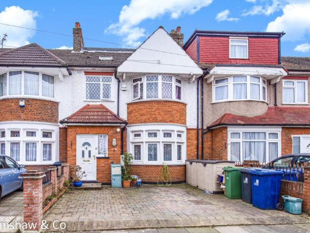 4 bedroom terraced house for sale