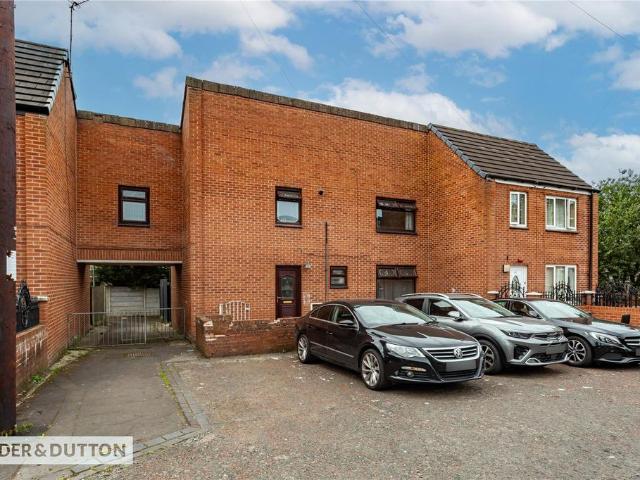 4 bedroom terraced house for sale