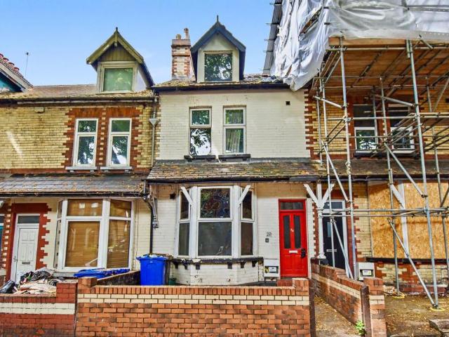 4 bedroom terraced house for sale