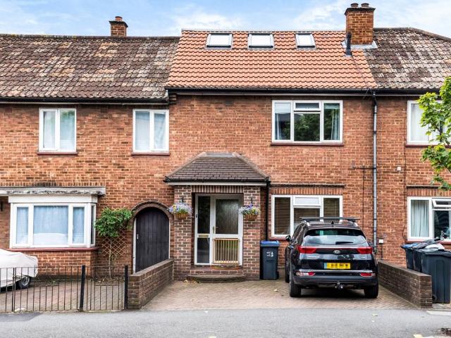 4 bedroom terraced house for sale