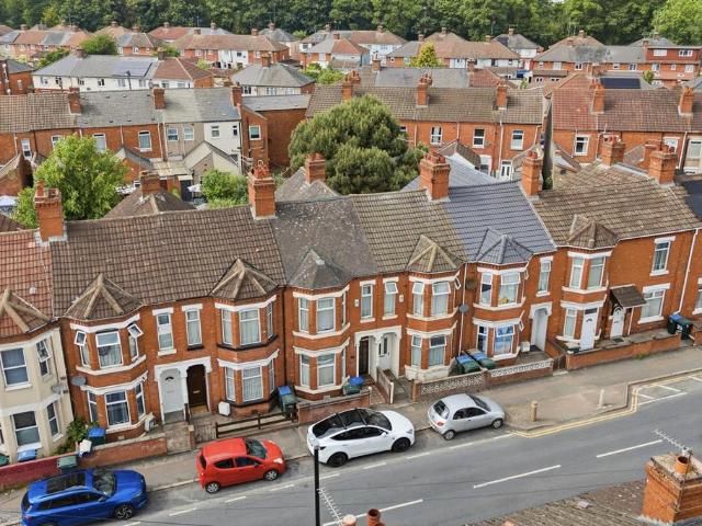 4 bedroom terraced house for sale