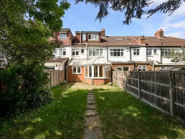 4 bedroom terraced house for sale