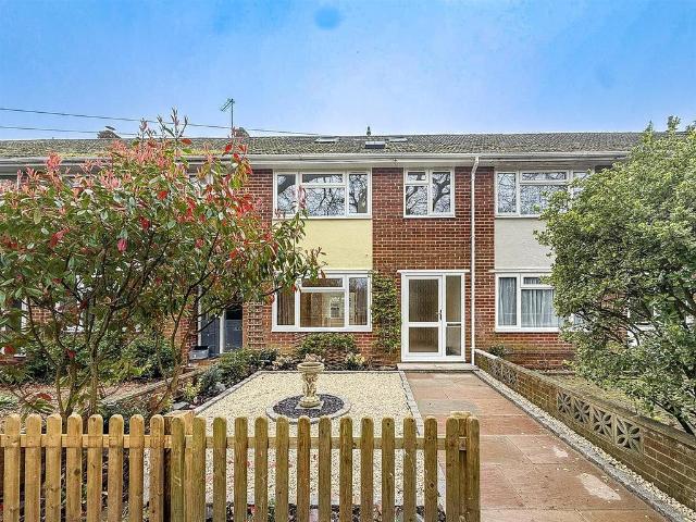4 bedroom terraced house for sale