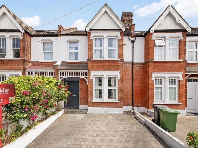 4 bedroom terraced house for sale