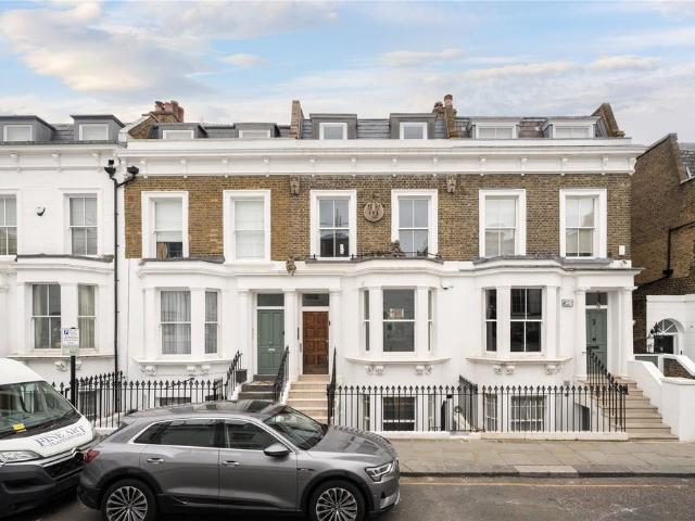 4 bedroom terraced house for sale