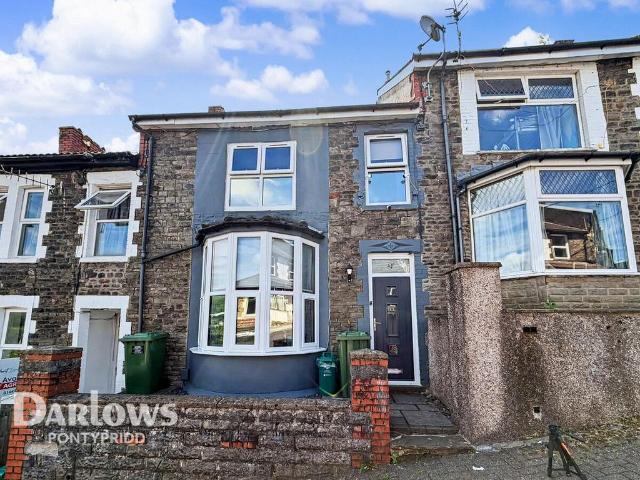 4 bedroom terraced house for sale
