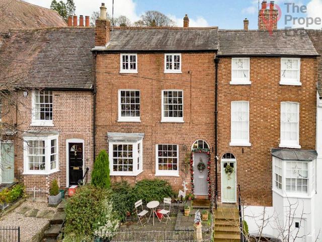 4 bedroom terraced house for sale