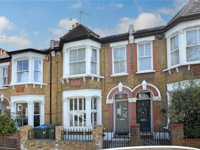 4 bedroom terraced house for sale