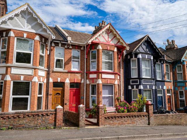 4 bedroom terraced house for sale