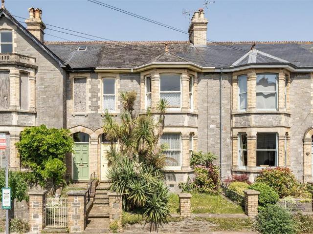 4 bedroom terraced house for sale