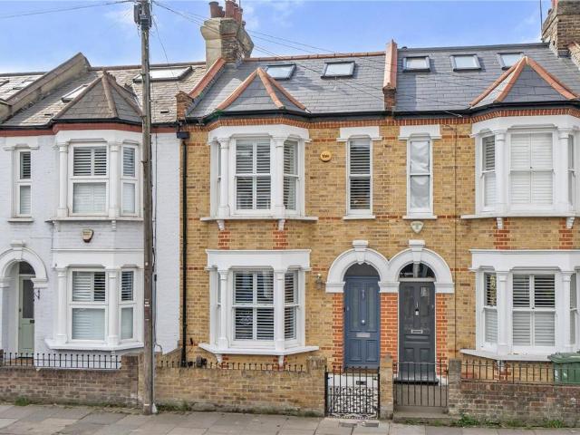 4 bedroom terraced house for sale