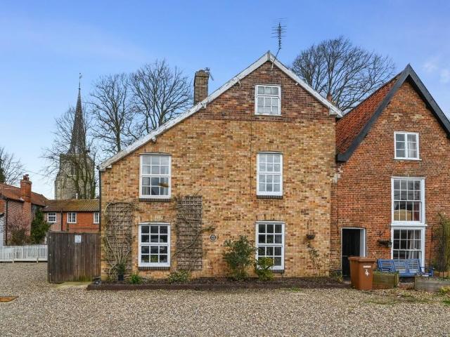 4 bedroom terraced house for sale