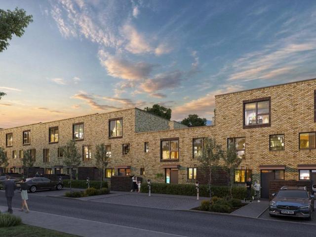 4 bedroom terraced house for sale