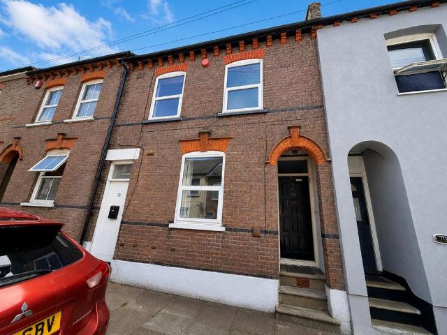4 bedroom terraced house for sale
