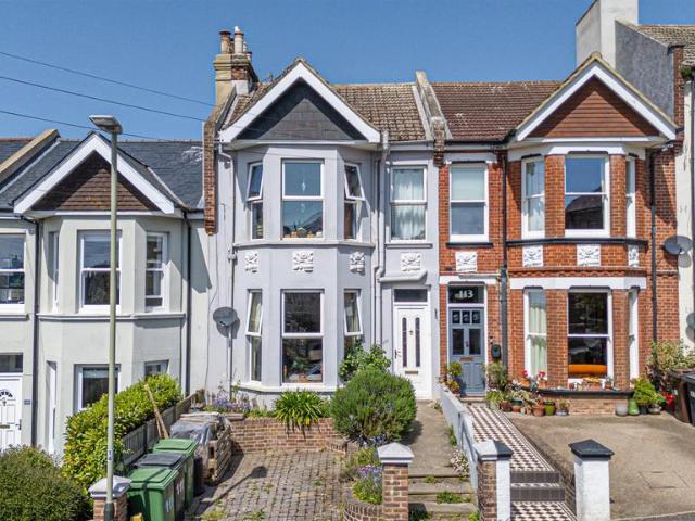 4 bedroom terraced house for sale