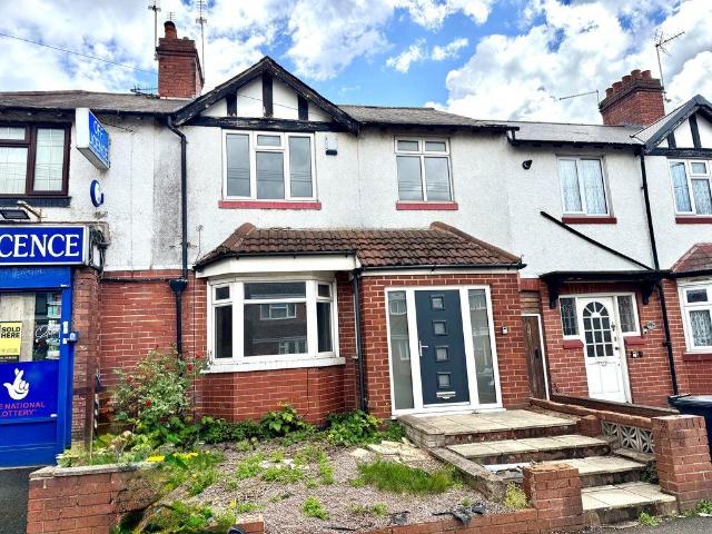 4 bedroom terraced house for sale
