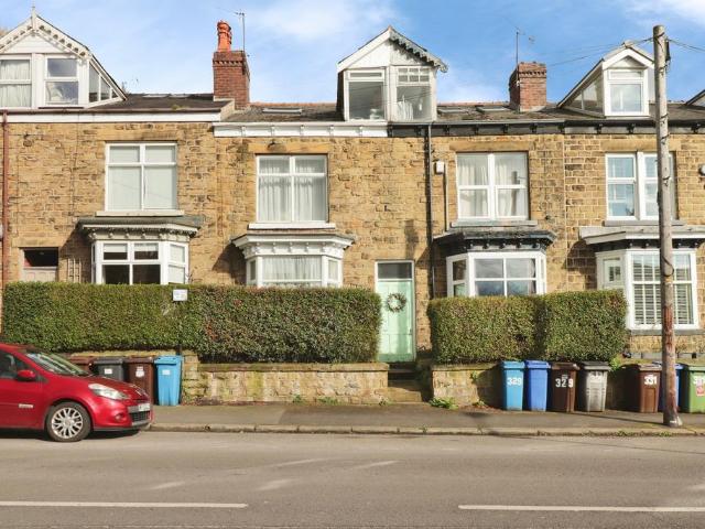 4 bedroom terraced house for sale