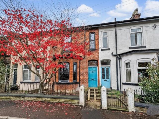 4 bedroom terraced house for sale