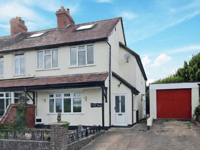 4 bedroom terraced house for sale