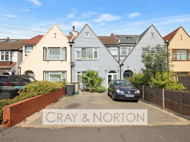 4 bedroom terraced house for sale