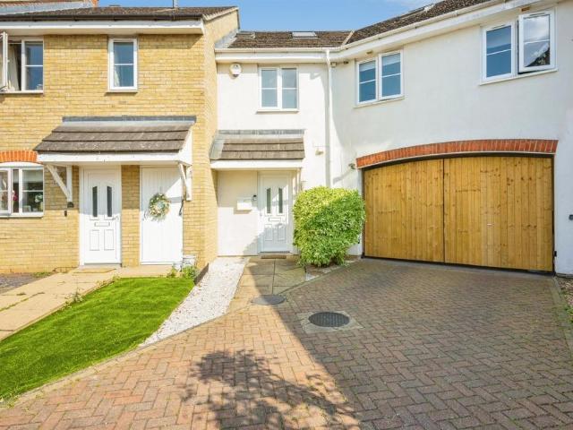 4 bedroom terraced house for sale