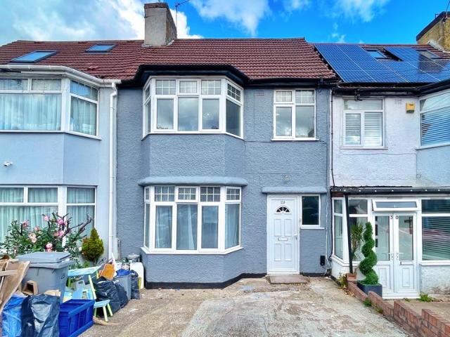4 bedroom terraced house for sale