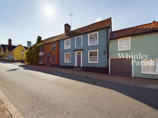 4 bedroom terraced house for sale