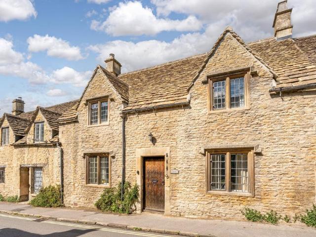4 bedroom terraced house for sale