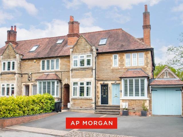 4 bedroom terraced house for sale