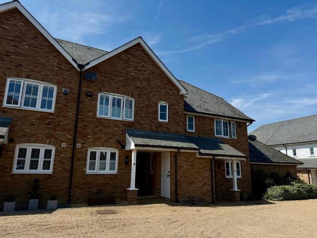 4 bedroom terraced house for sale