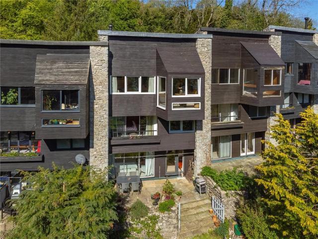 4 bedroom terraced house for sale
