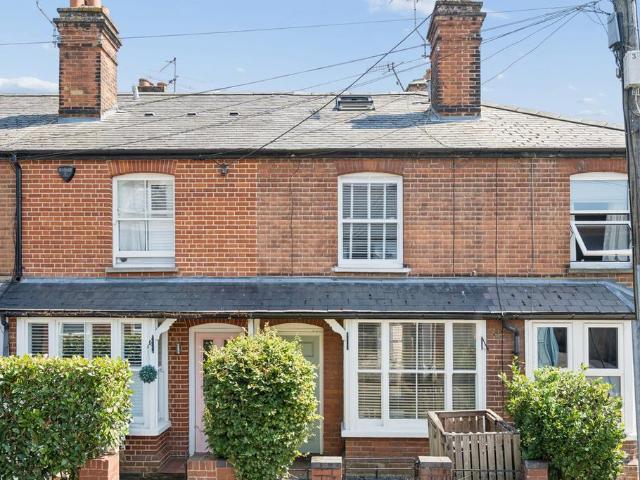 4 bedroom terraced house for sale