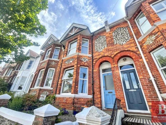 4 bedroom terraced house for sale