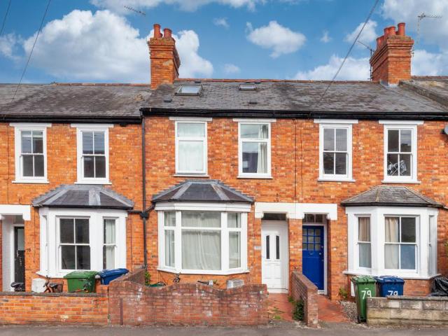 4 bedroom terraced house for sale
