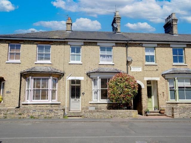 4 bedroom terraced house for sale