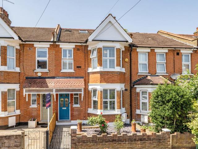 4 bedroom terraced house for sale