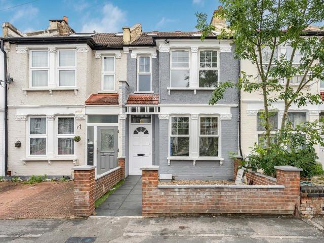 4 bedroom terraced house for sale