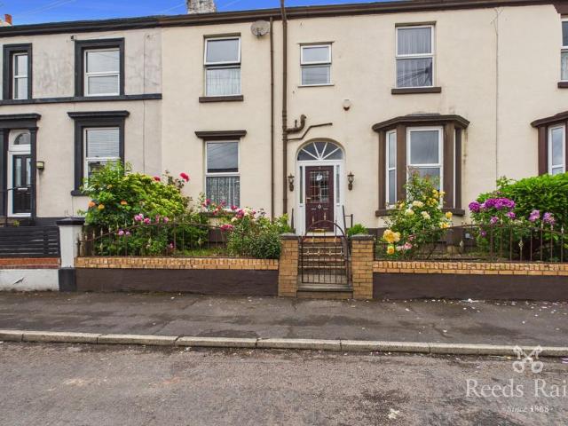 4 bedroom terraced house for sale
