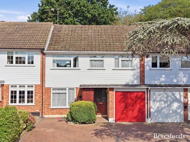 4 bedroom terraced house for sale