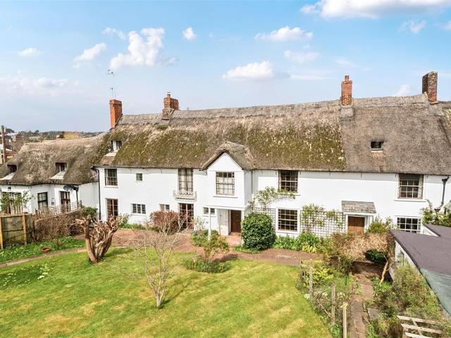 4 bedroom terraced house for sale