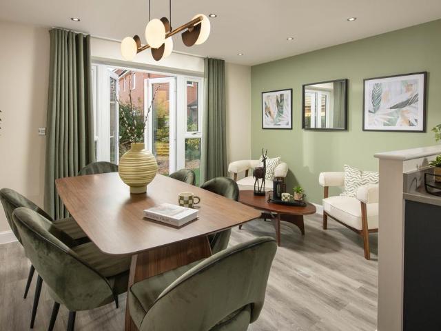 4 bedroom terraced house for sale