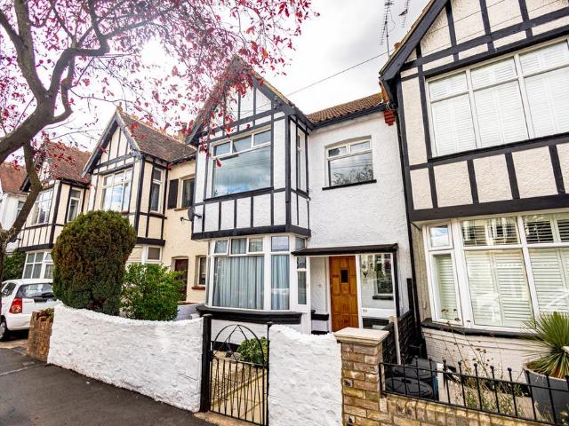 4 bedroom terraced house for sale